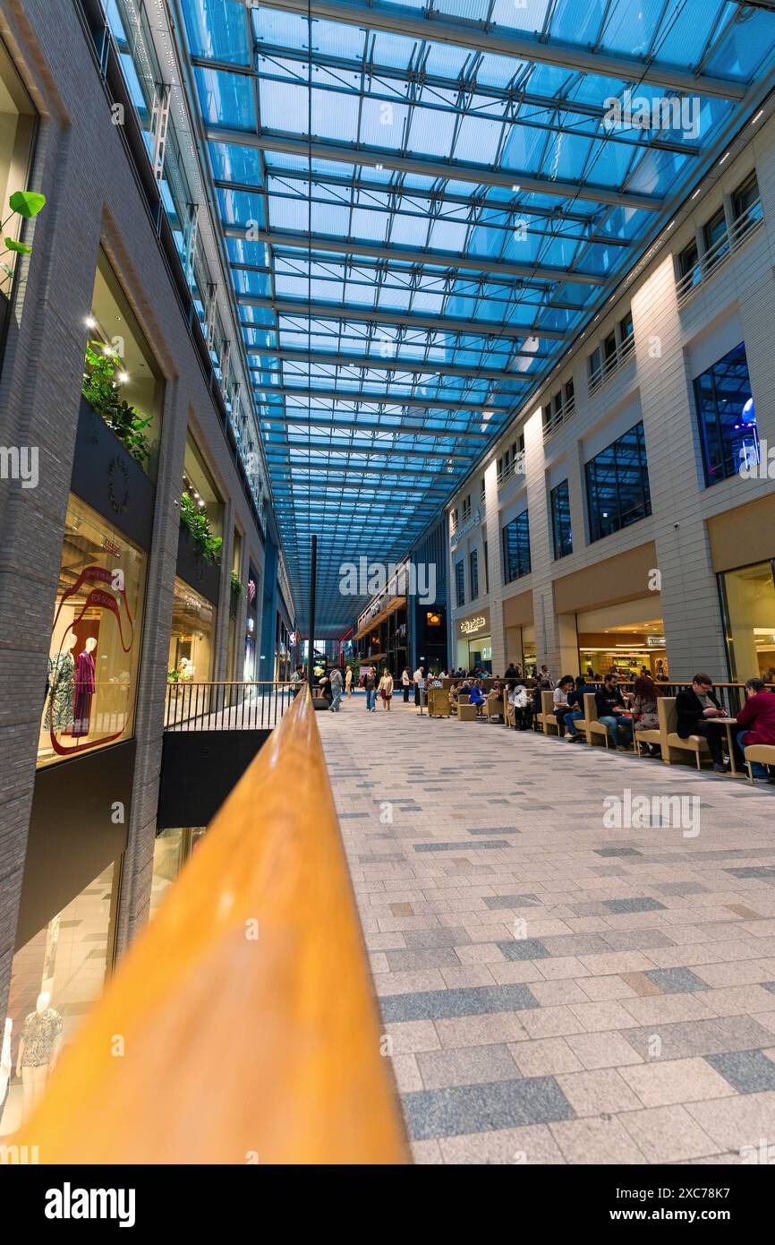 Shopping mall corridor hi-res stock photography and images - Alamy