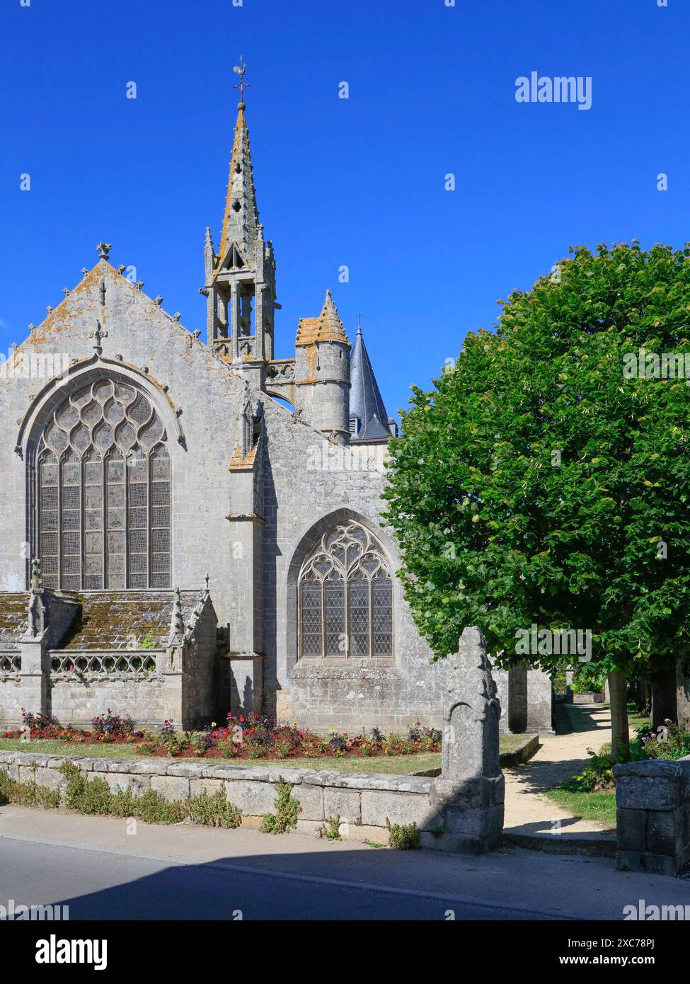 Eglise Saint-Nonna church in the Flamboyant Gothic style, Penmarch ...