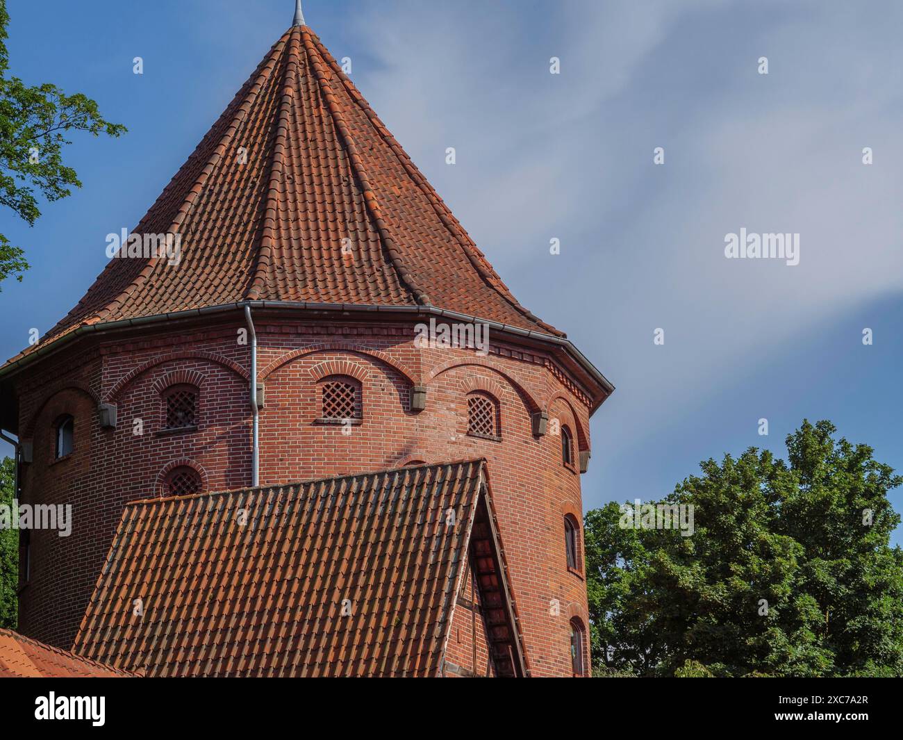 Close up pitched roof hi-res stock photography and images - Alamy