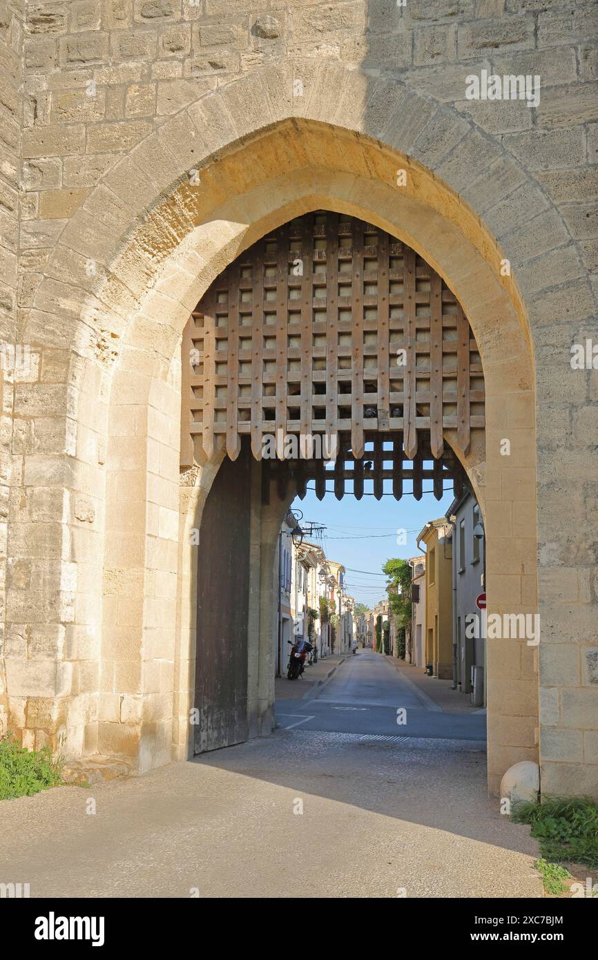 Portcullis at the Porte de la Reine, Middle Ages, portcullis, metal ...