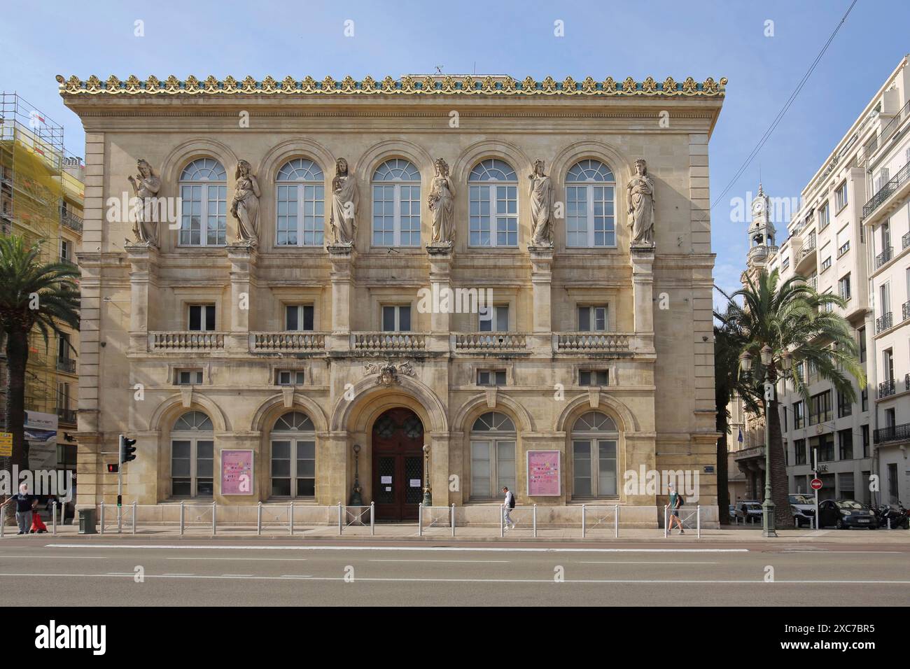 Opera theatre building built in hi-res stock photography and images - Alamy