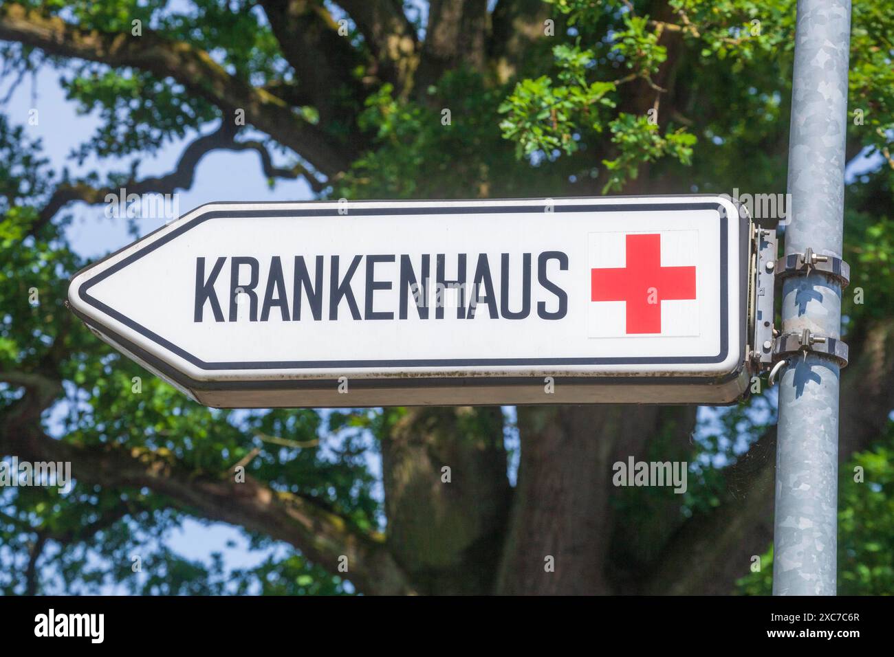 Hospital arrow hi-res stock photography and images - Alamy