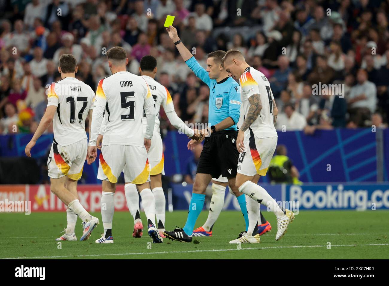 Munich, Allemagne. 14th June, 2024. Referee Clement Turpin gives a ...