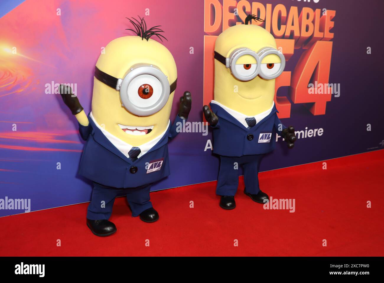 Despicable me costume hi-res stock photography and images - Alamy