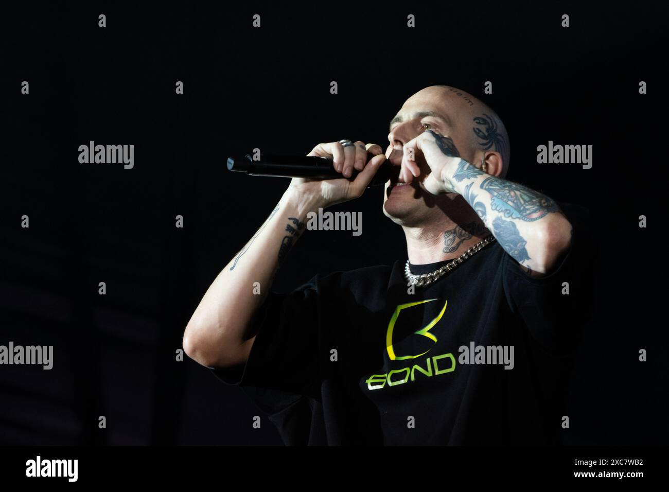 Gemitaiz in concerto al Rock in Roma 2024 con il suo “THE QVC ...