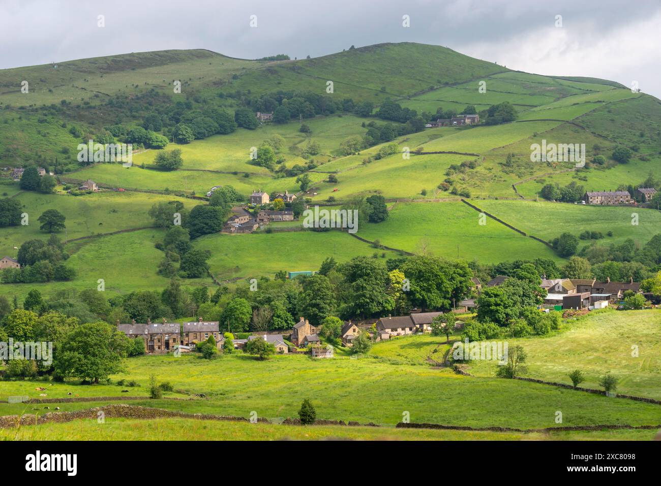 Birch Vale and Lantern Pike in the hills of the Peak District ...