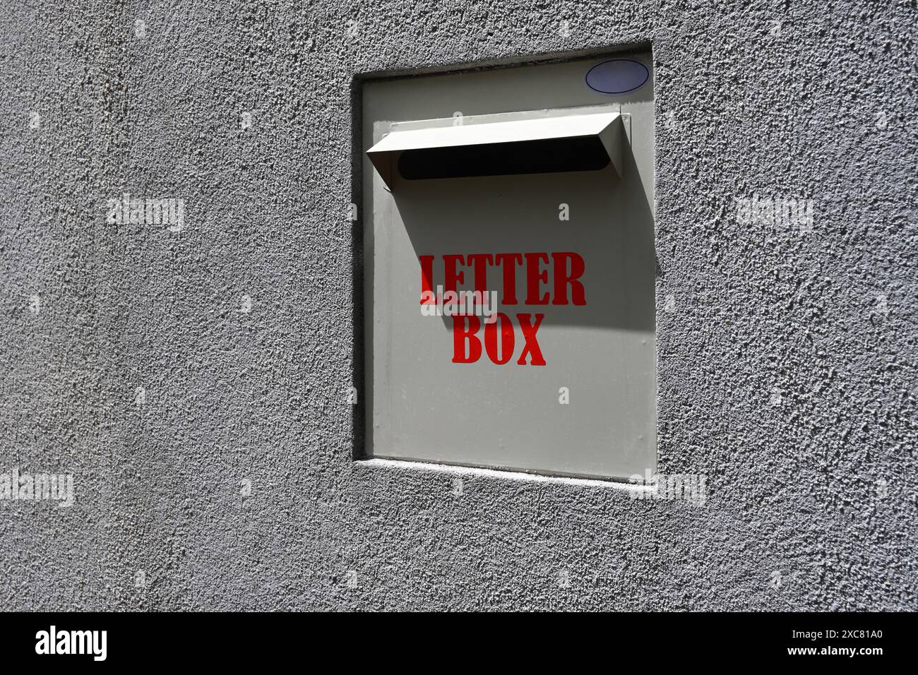 Letter box mounted hi-res stock photography and images - Alamy