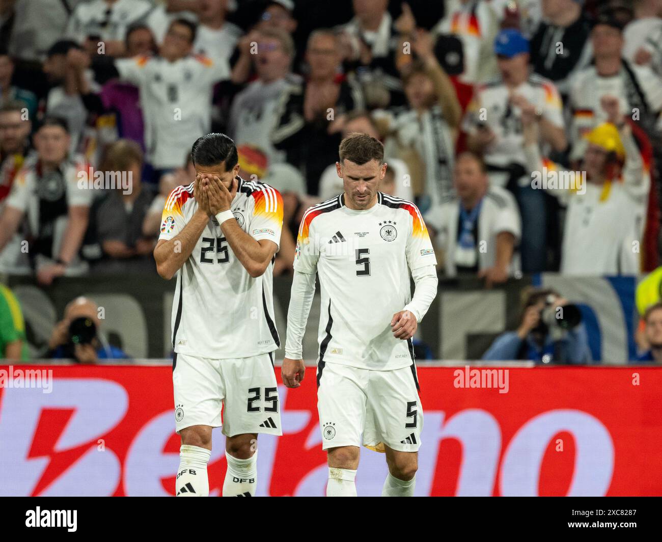 Tor zum 5:1 durch Emre Can (Deutschland #25), mit Pascal Gross (Deutschland #05) GER, Germany ...