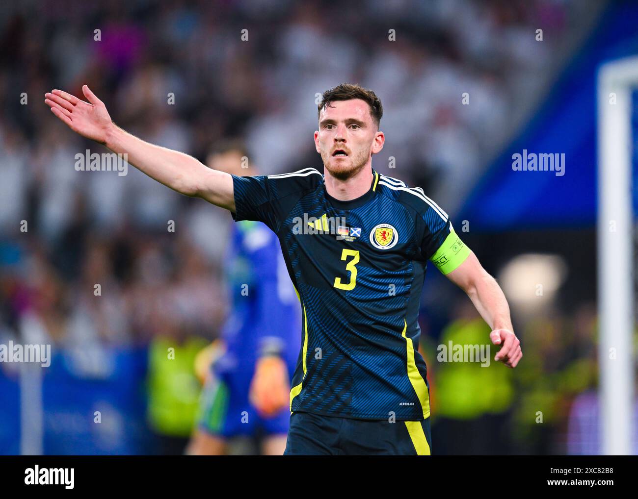 Andrew Robertson Scotland gestikuliert, UEFA EURO 2024 - Group A ...