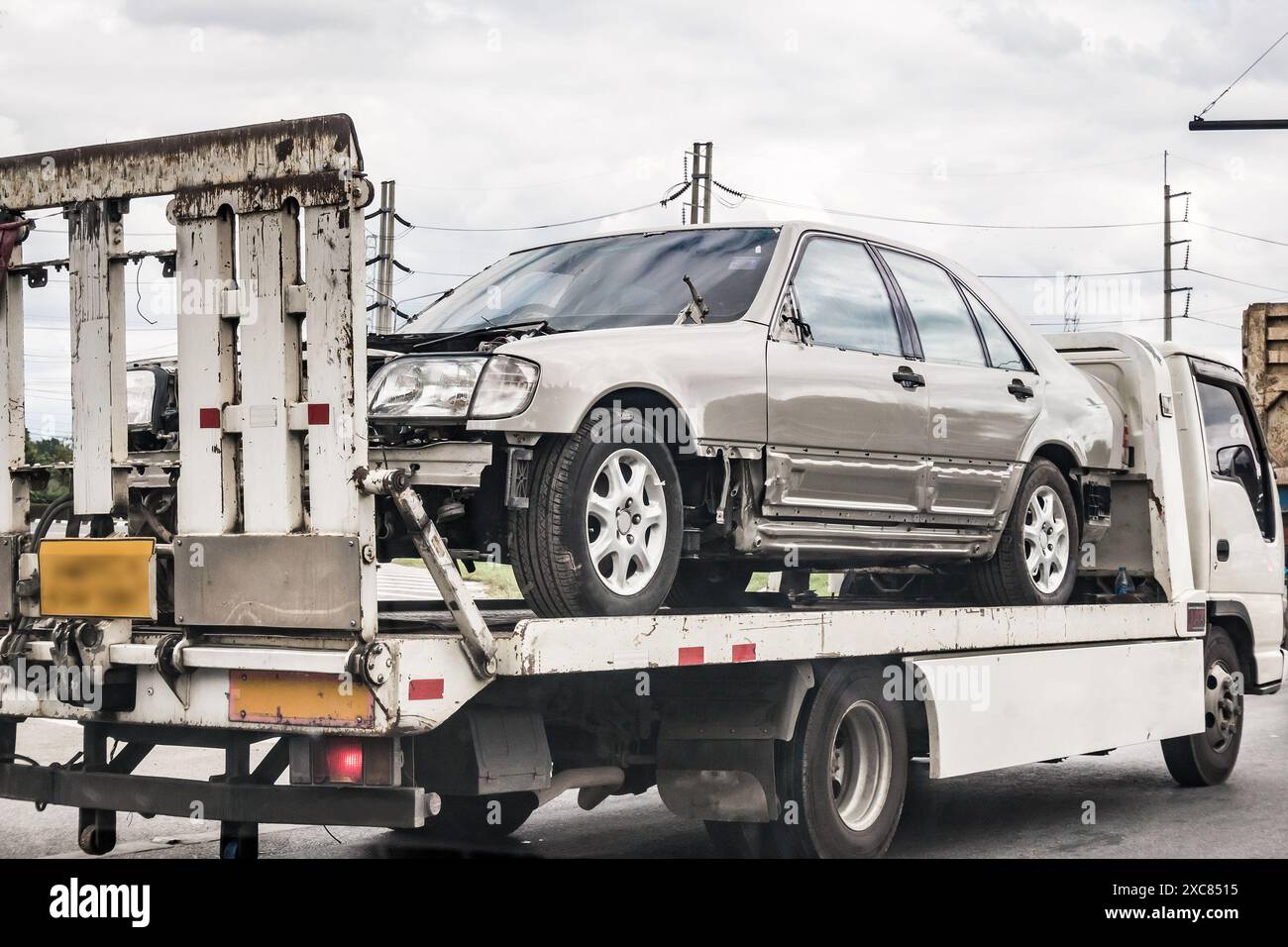 Car transporter loading broken hi-res stock photography and images - Alamy