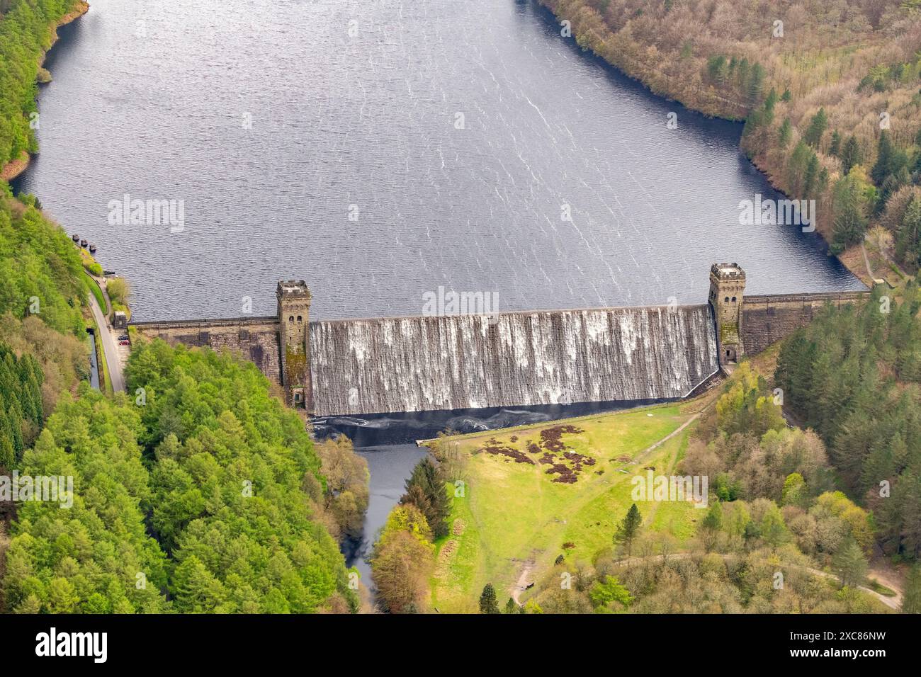 Aerial photo of the Derwent Dam used for practice by 617 Squadran of ...