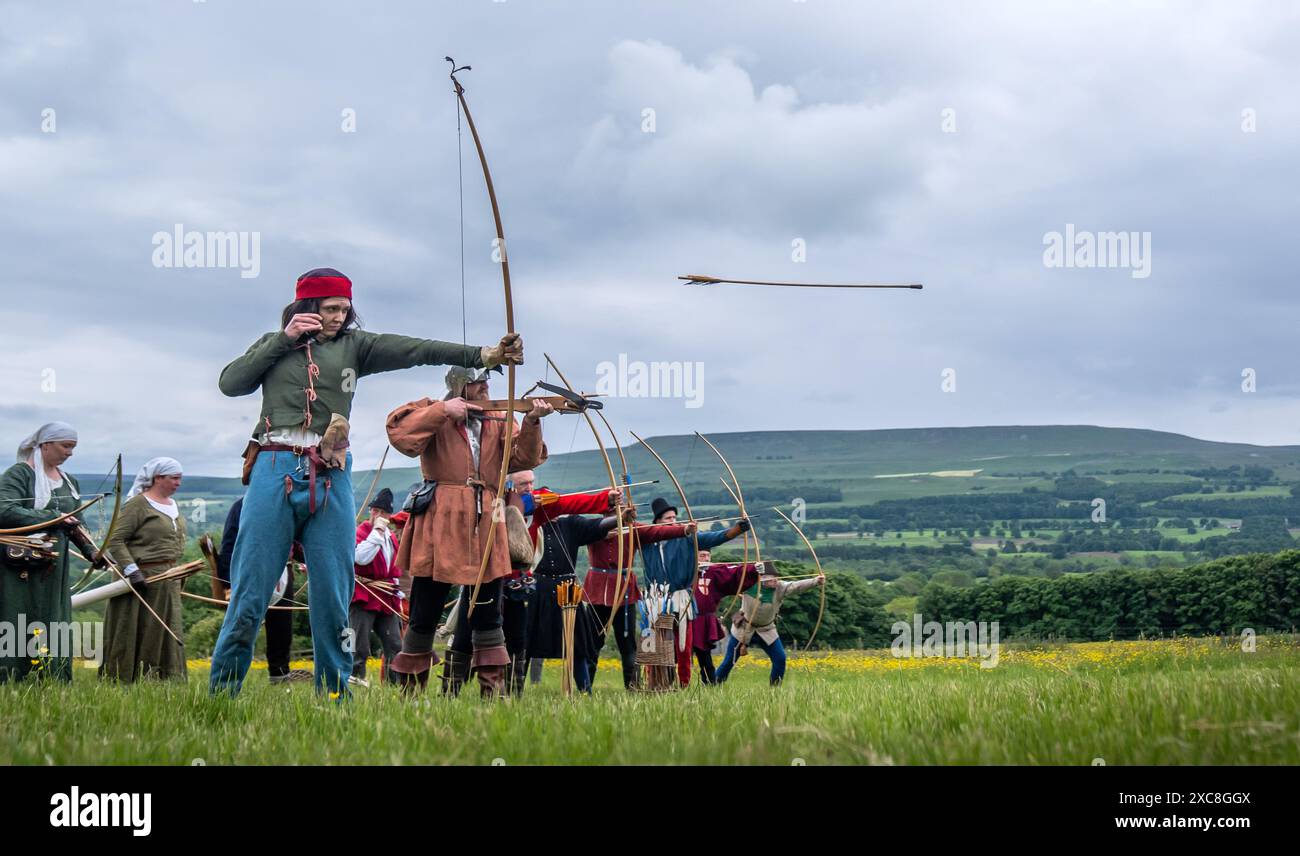 15th century reenactors from Sir John Savile's Household and friends ...