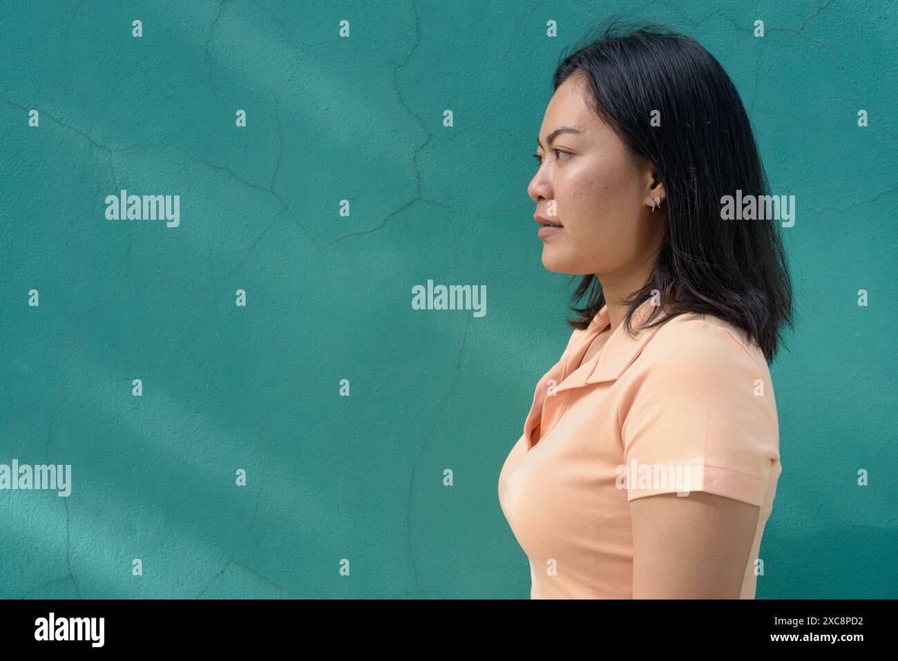 Profile view of a person hi-res stock photography and images - Alamy