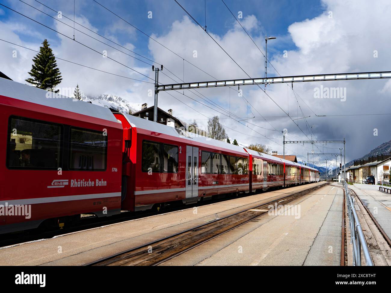 A train of the Rhaetian Railway ( Rhätische Bahn) at Grindewald Railway ...