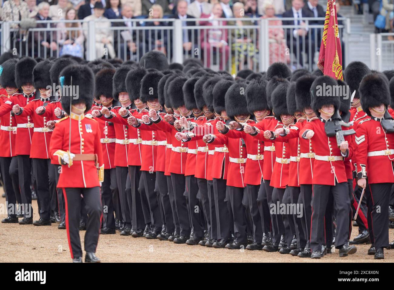 RETRANSMITTED CORRECTING GUARDS REGIMENT FROM WELSH TO IRISH Members of ...