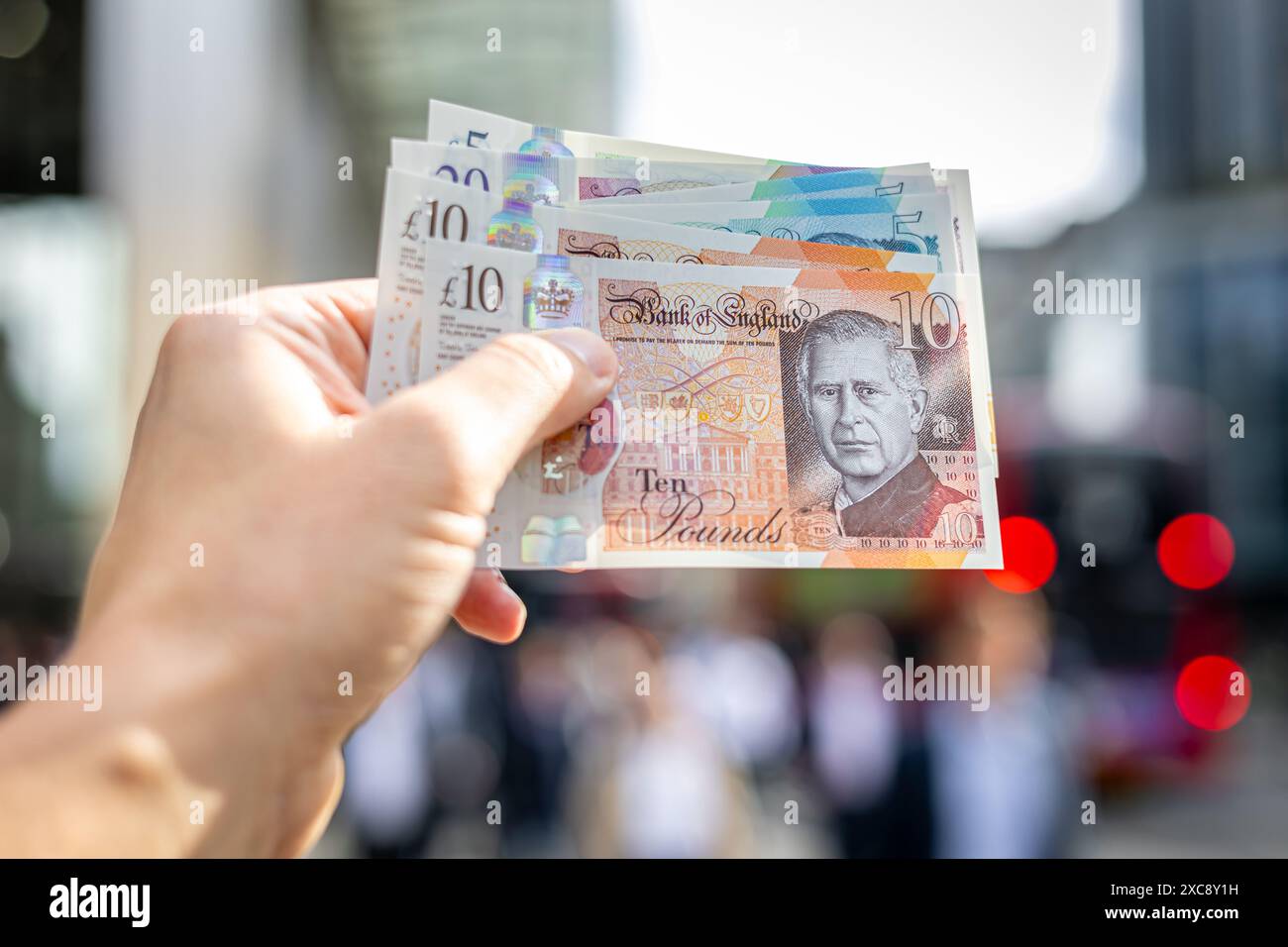 Banknotes featuring a portrait of King Charles III, first issued in ...