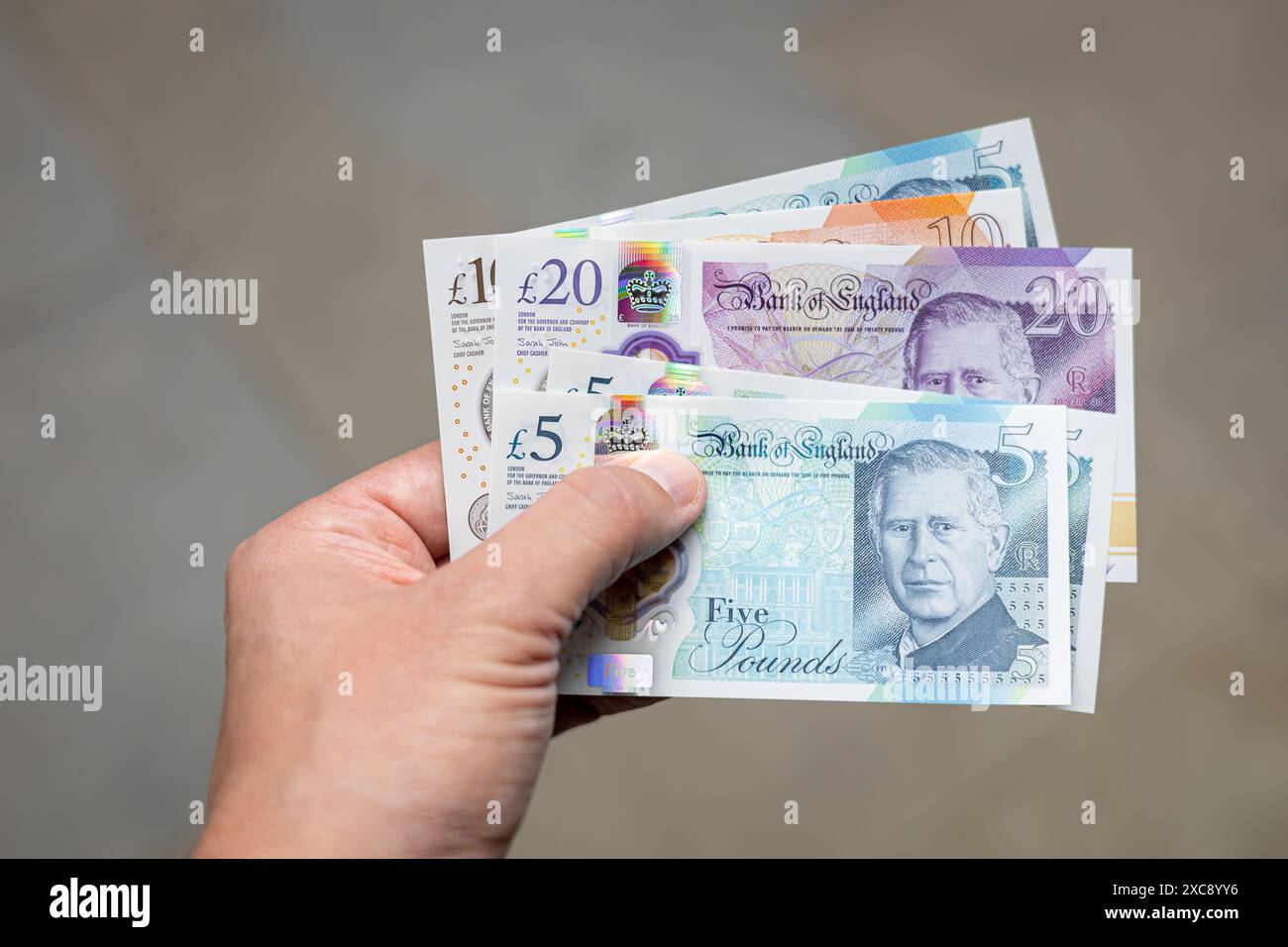 Banknotes featuring a portrait of King Charles III, first issued in ...