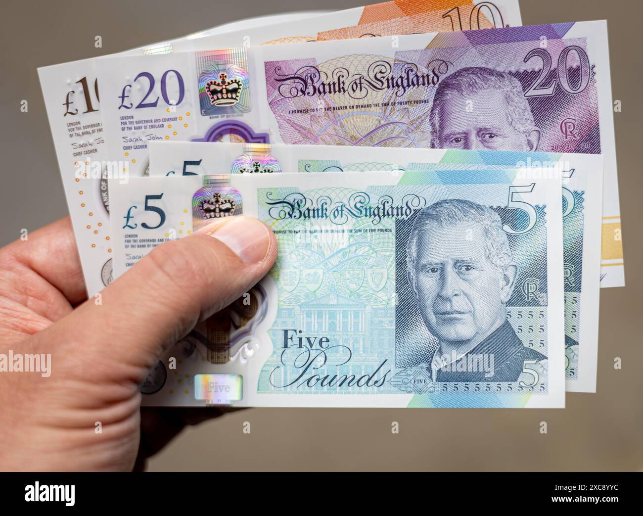 Banknotes featuring a portrait of King Charles III, first issued in ...