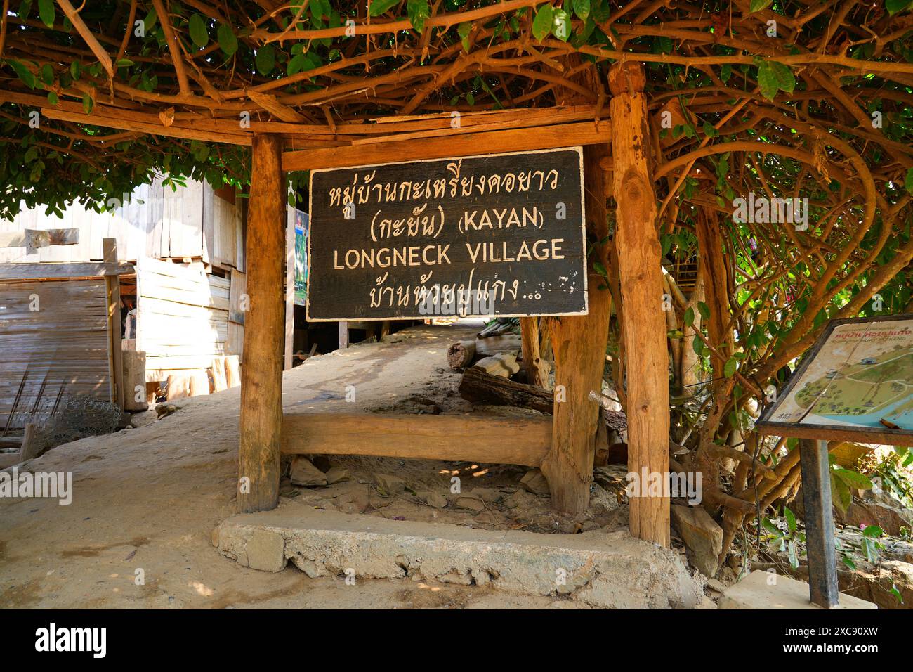 Welcome sign to the Huay Pu Keng long-neck Kayan village in the Mae ...