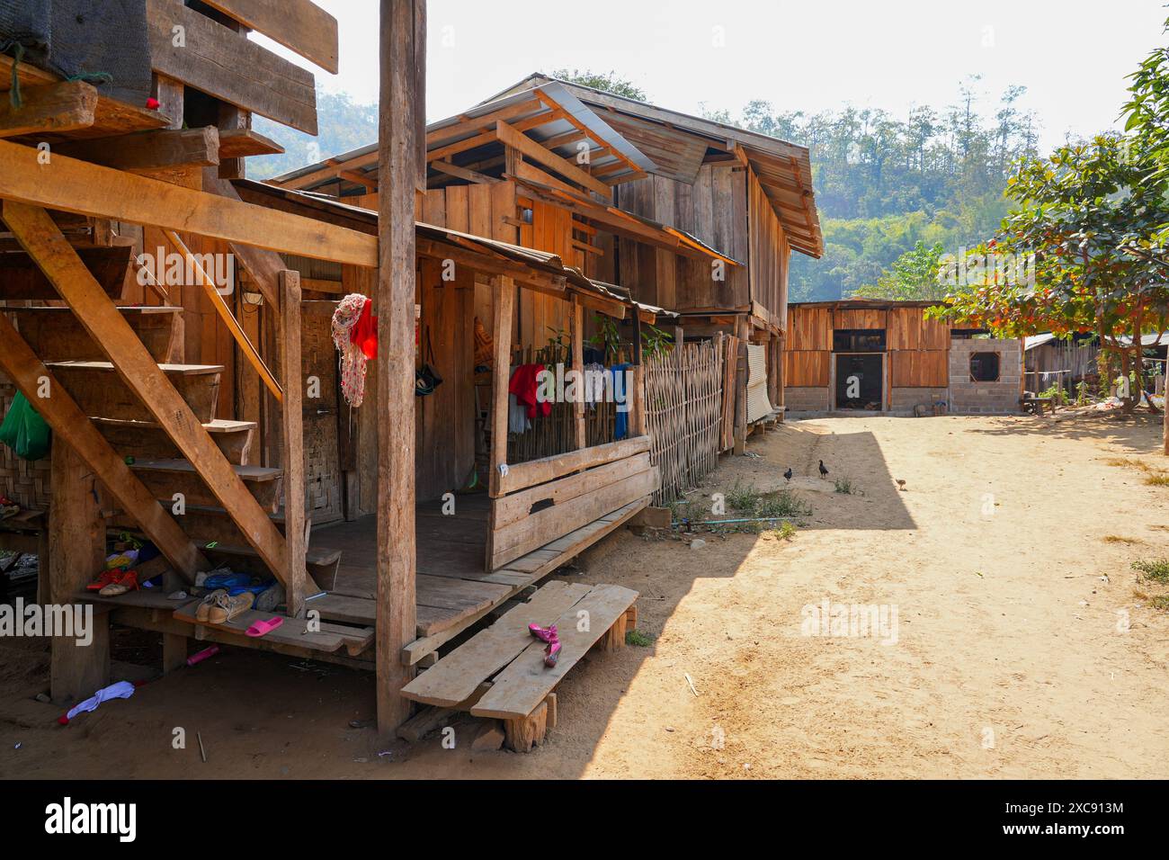 Homes of Kayan refugees in the Huay Pu Keng long-neck ethnic village in ...