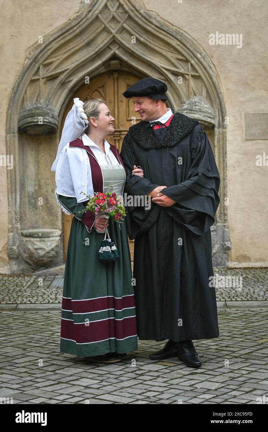 Lutherstadt Wittenberg, Germany. 15th June, 2024. The bridal couple ...