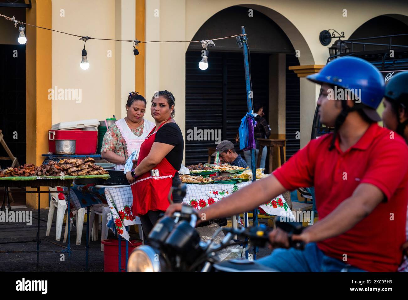 Leon nicaragua market hi-res stock photography and images - Alamy