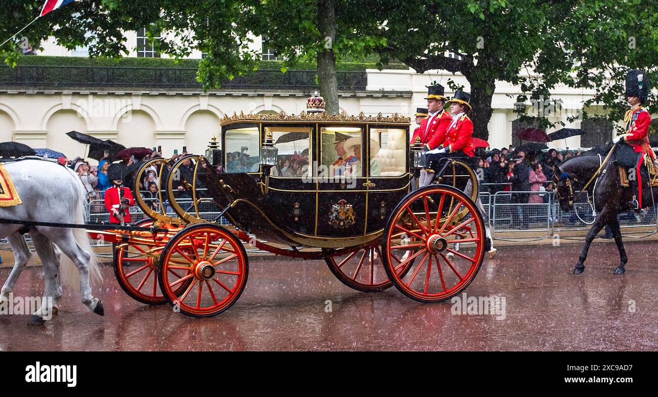 King charles trooping the colour hi-res stock photography and images ...
