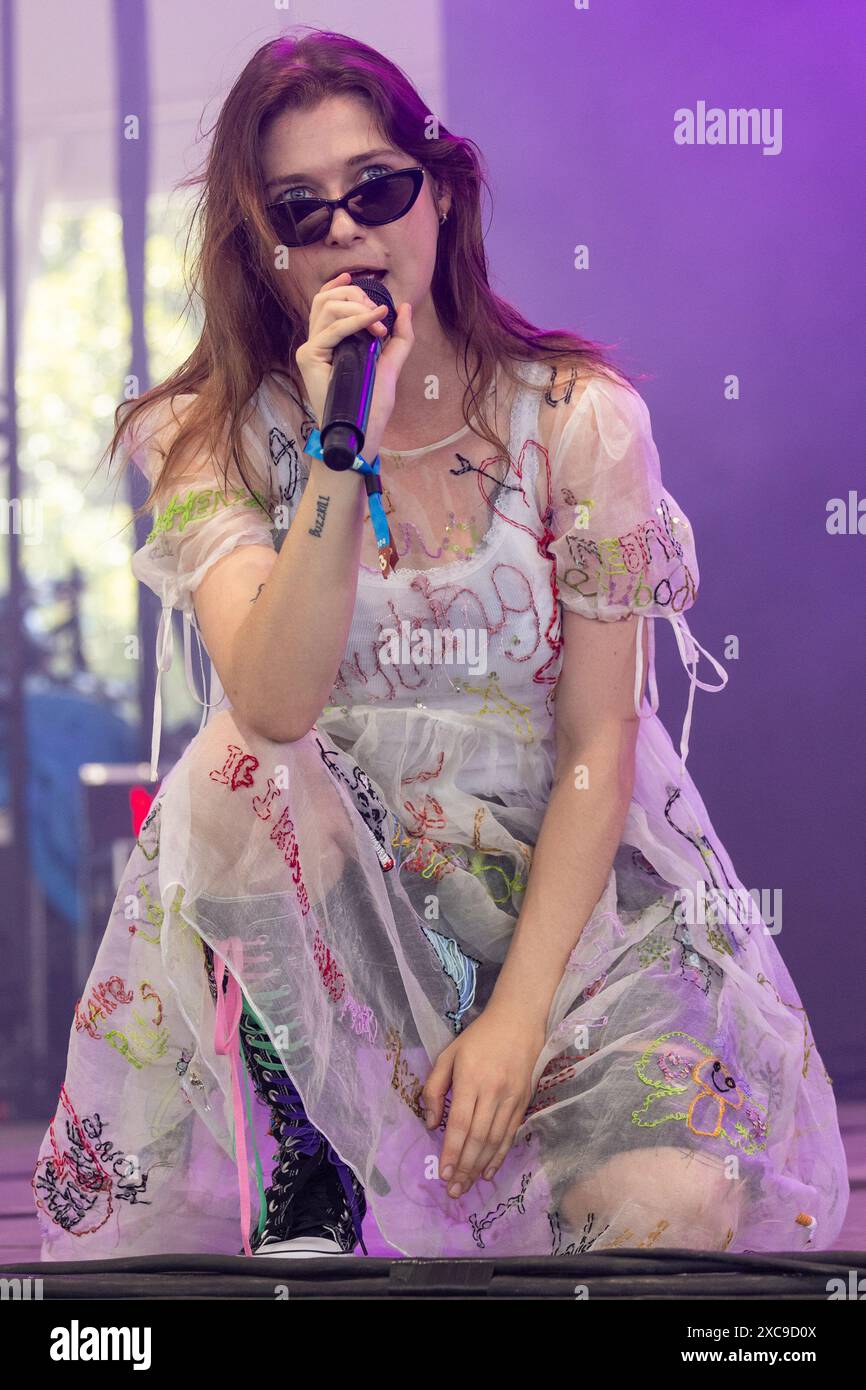 Arabella latham hi-res stock photography and images - Alamy