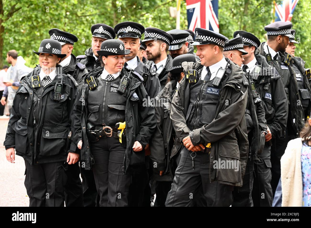Metropolitan Police Officers on the Mall, Trooping the Colour, London ...