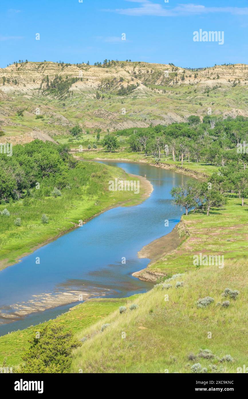 musselshell river and breaks near mosby, montana Stock Photo - Alamy