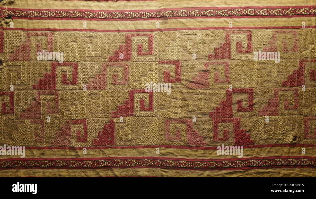 Museo paracas hi-res stock photography and images - Alamy