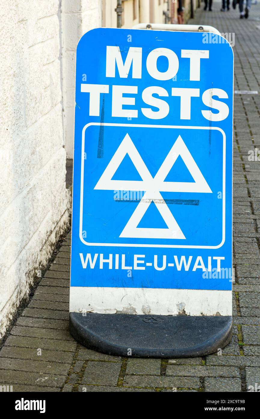 Mot test hi-res stock photography and images - Alamy