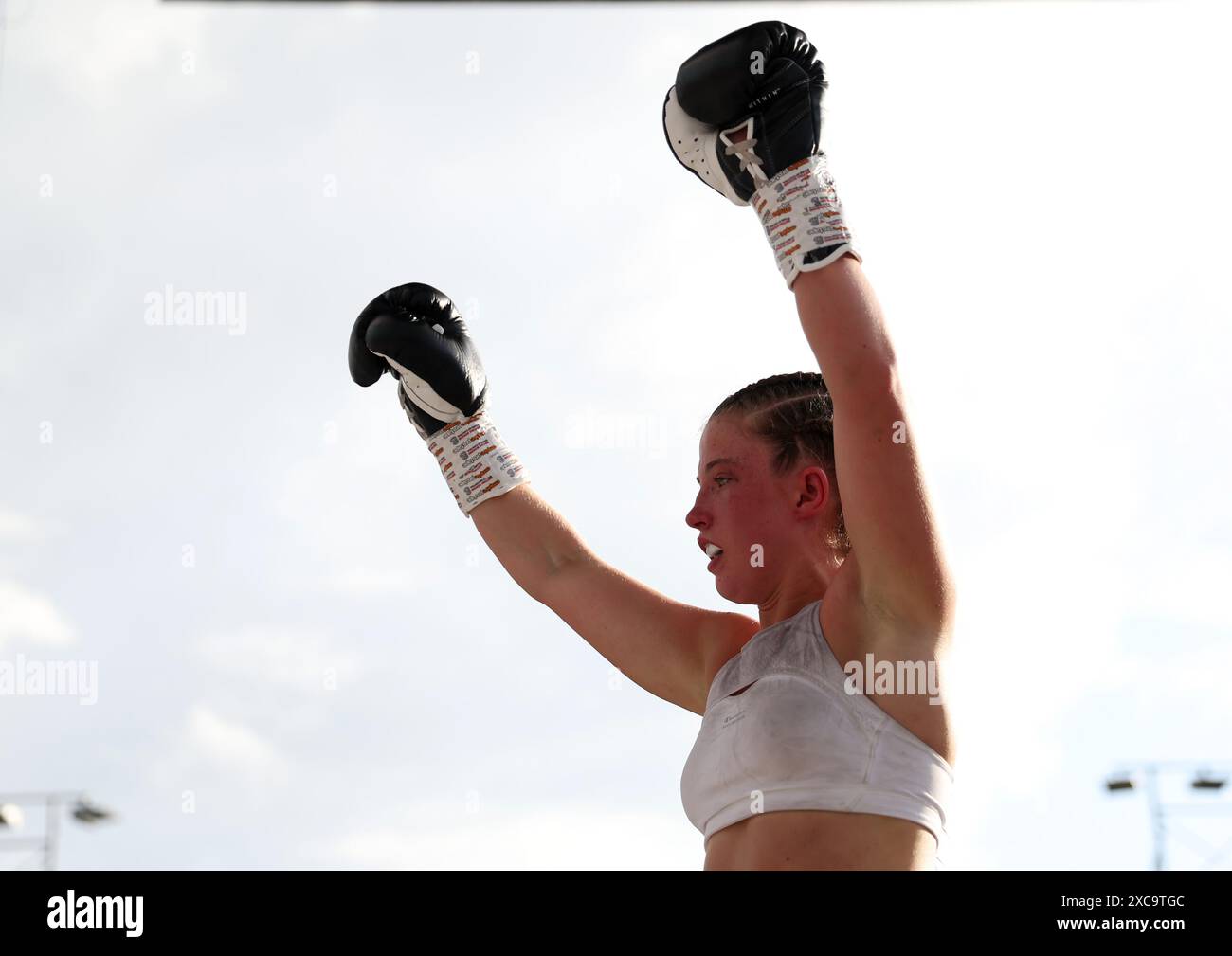 Francesca Hennessy celebrates victory against Dorota Norek (not ...