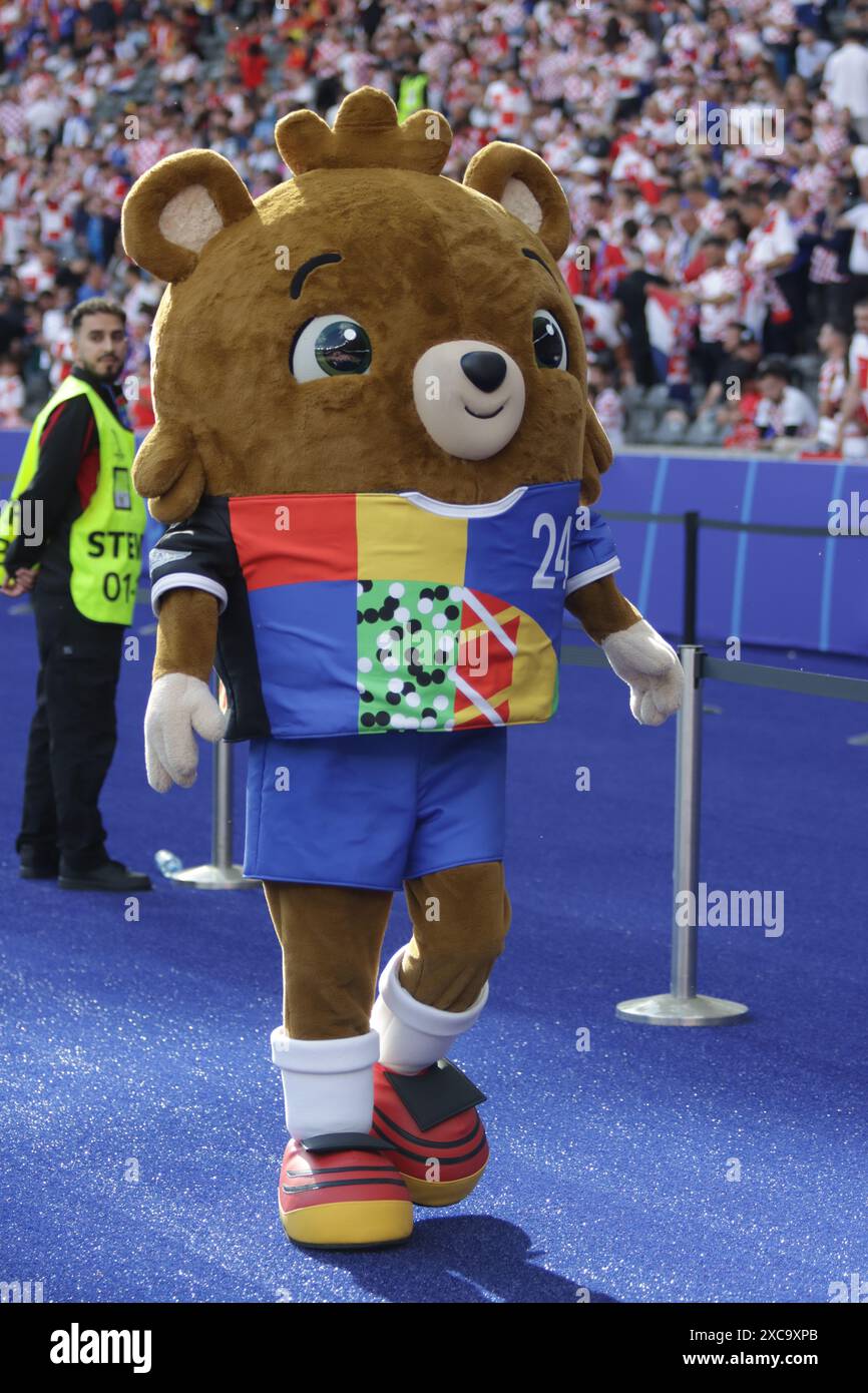 Euro 2024 germany mascot hi-res stock photography and images - Alamy
