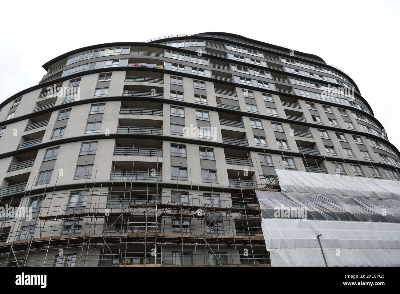 Scaffolding on Centrium modern apartment blocks to make repairs Woking ...