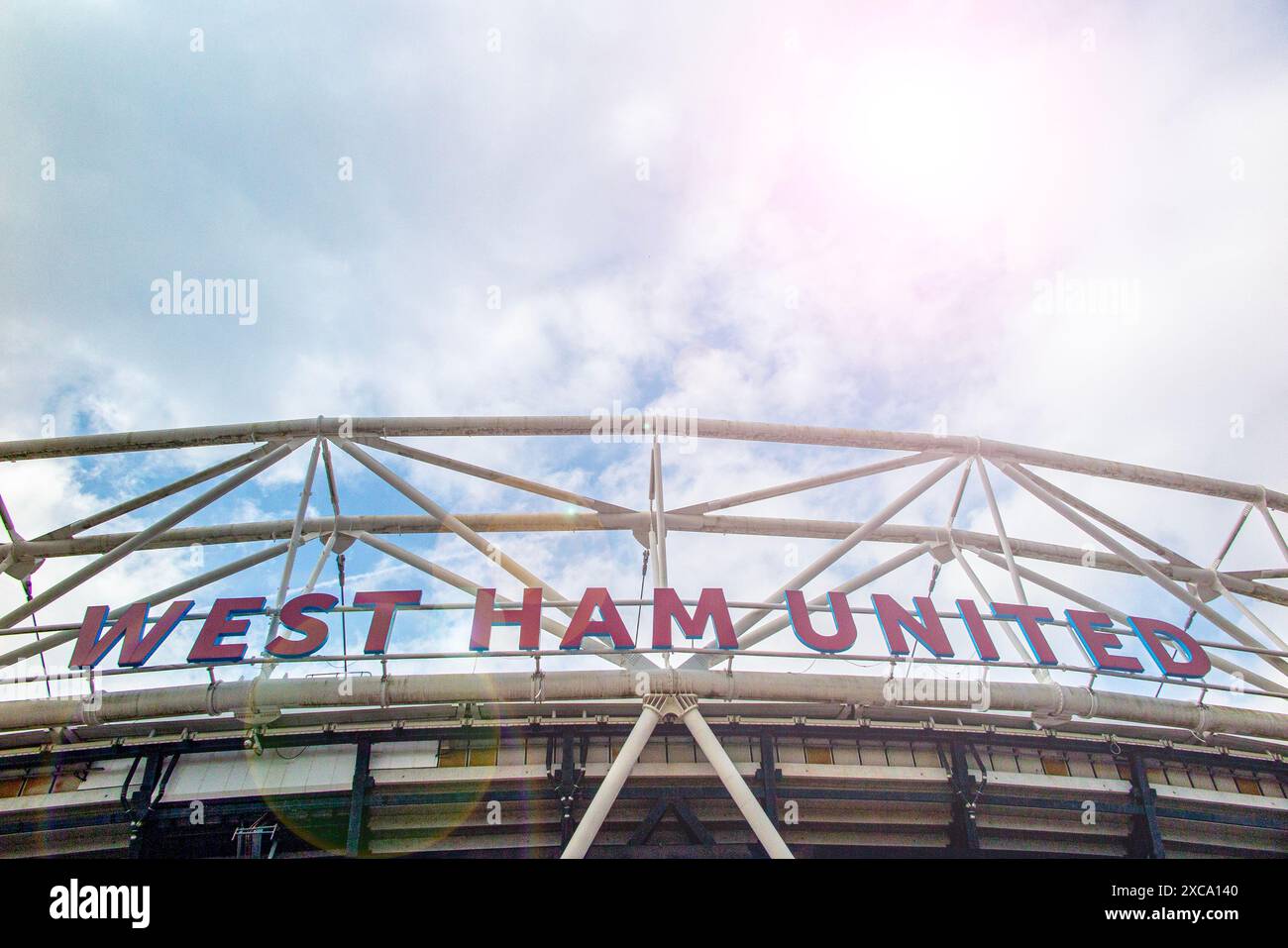 London stadium (west ham united) inside hi-res stock photography and ...