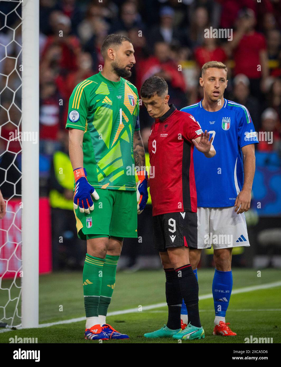 Dortmund, Germany. 15th Jun 2024. Gianluigi Donnarumma (ITA) Jasir ...