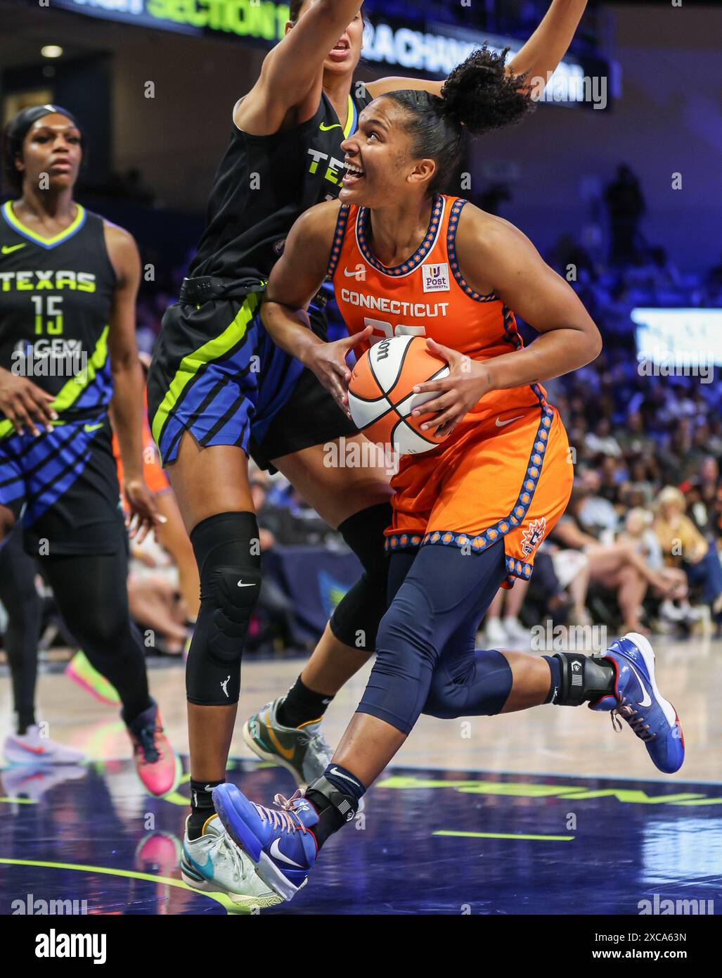 Arlington, TX, USA. 15th June, 2024. Connecticut's Alyssa Thomas (25 ...