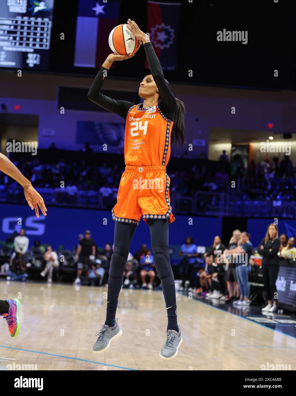 Arlington, TX, USA. 15th June, 2024. Connecticut's DeWanna Bonner (24 ...