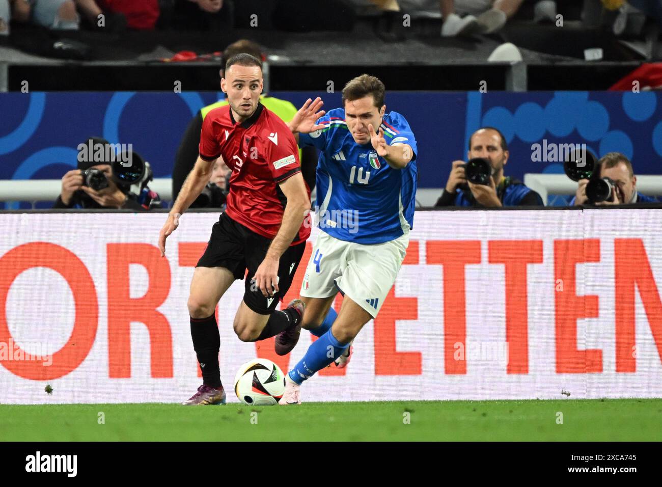 DORTMUND - (l-r) Mario Mitaj of Albania, Federico Chiesa of Italy ...