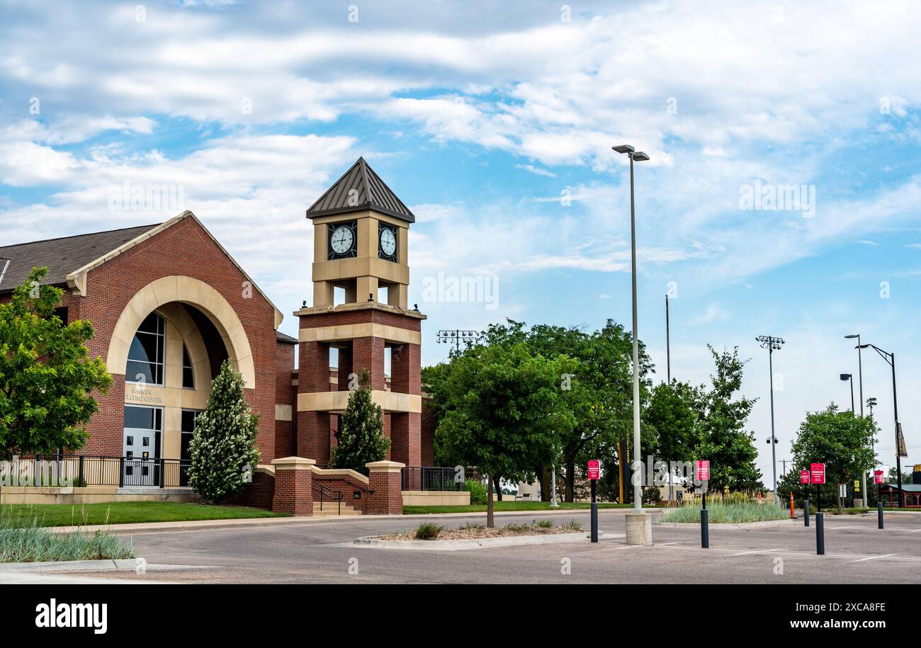 State admissions office hi-res stock photography and images - Alamy