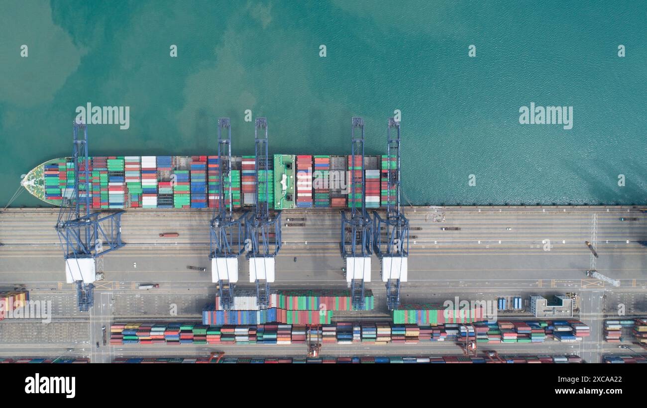 Aerial view cargo container ships hi-res stock photography and images ...