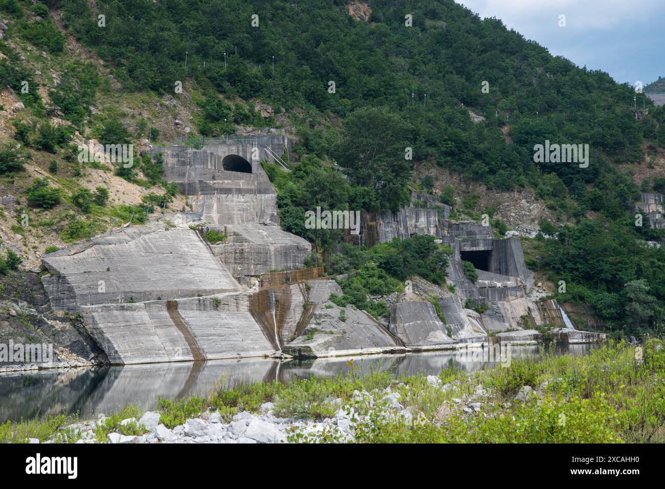 Fierza Hydroelectric Power Station in north Albanian countryside Stock ...