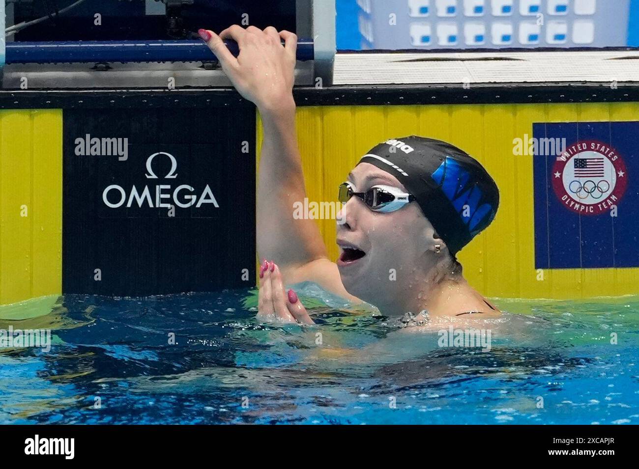 Gretchen Walsh reacts to her world record in her Women's 100 butterfly ...