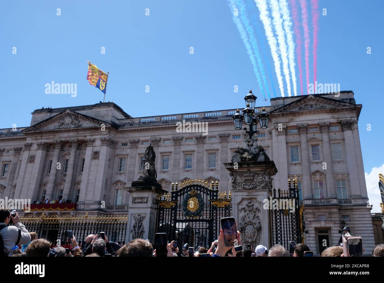 London, UK, 15th June, 2024. Members of the Royal Family make an appearance on the balcony at ...