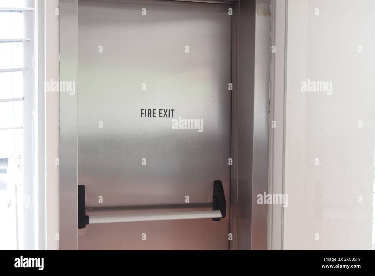 Emergency exit door inside building hi-res stock photography and images ...