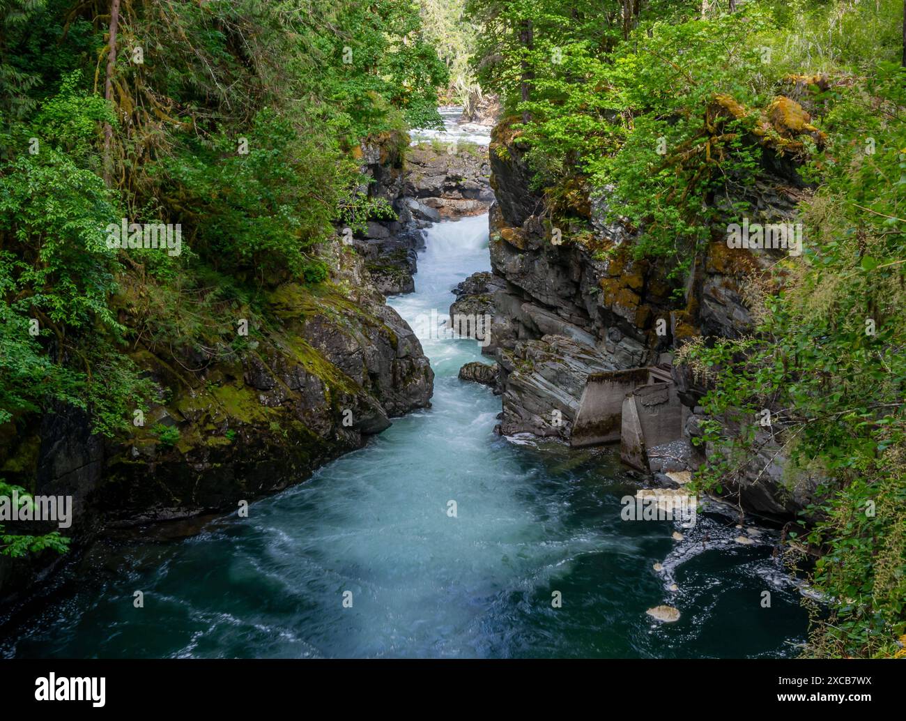 Stamp falls hi-res stock photography and images - Alamy