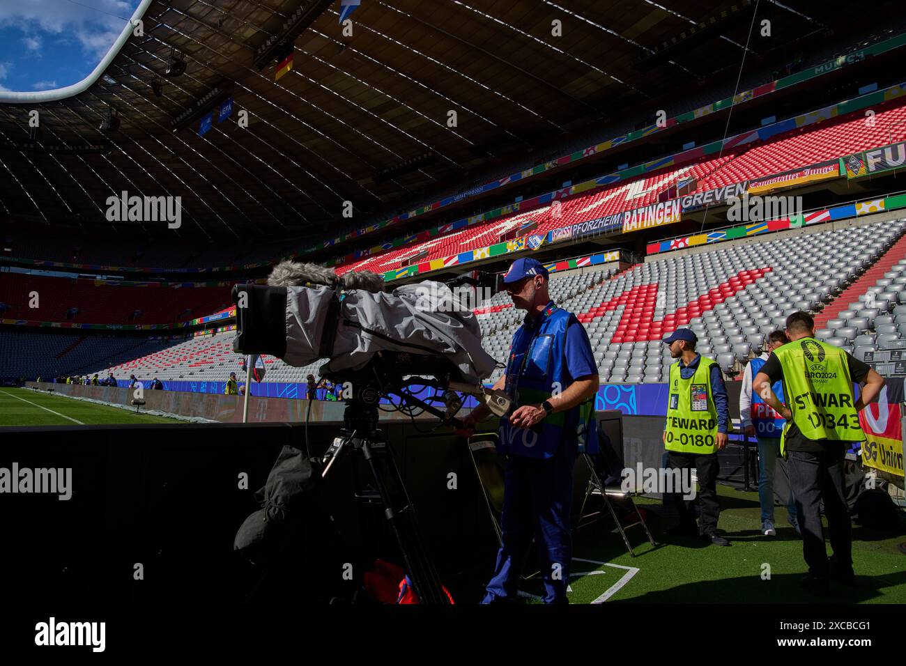 Kamera TV in the group stage match GERMANY - SCOTLAND 5-1 of the UEFA ...