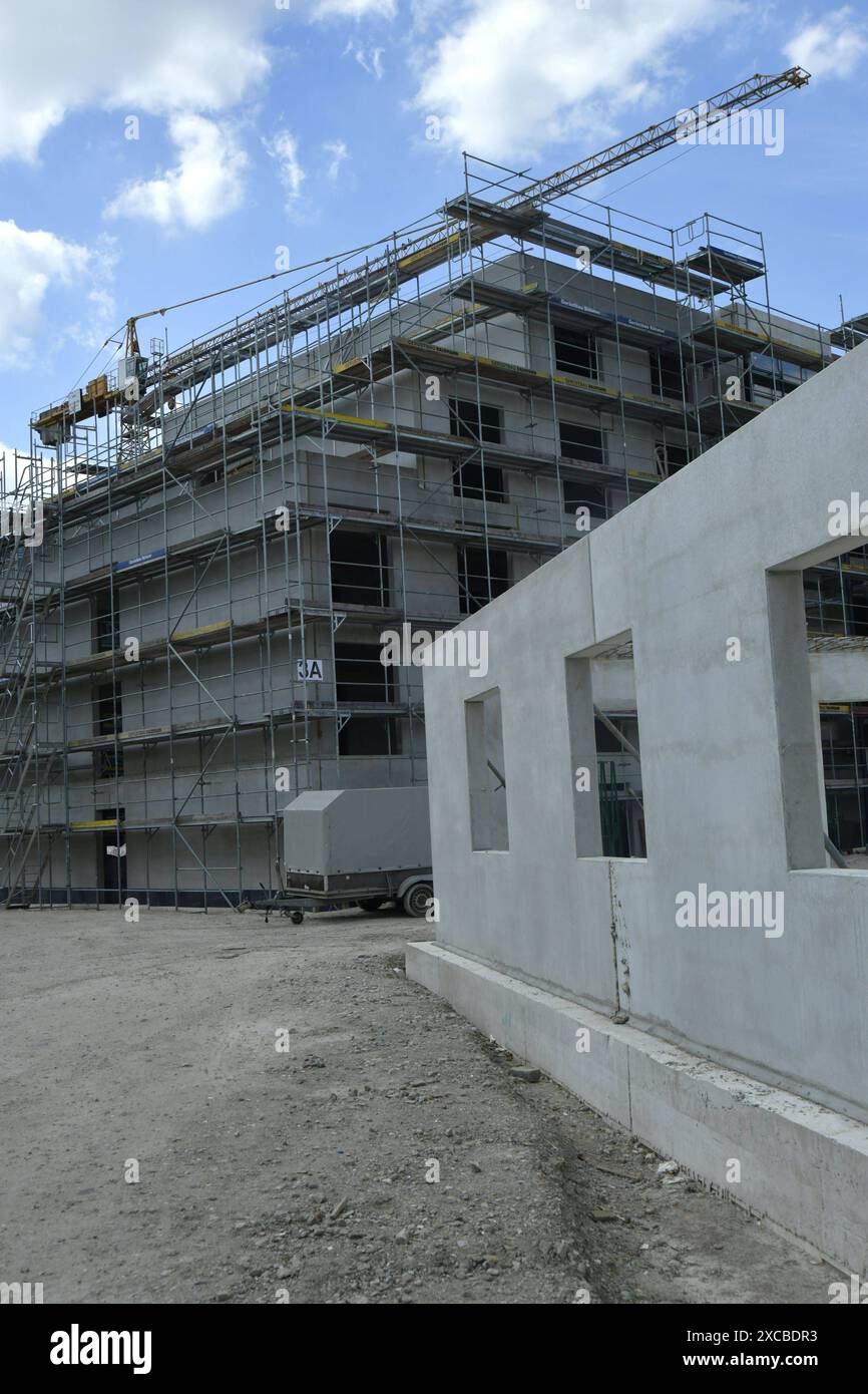 Feature / Symbol: Baustelle 06/24 thg Eine Baustelle in Bielefeld im ...