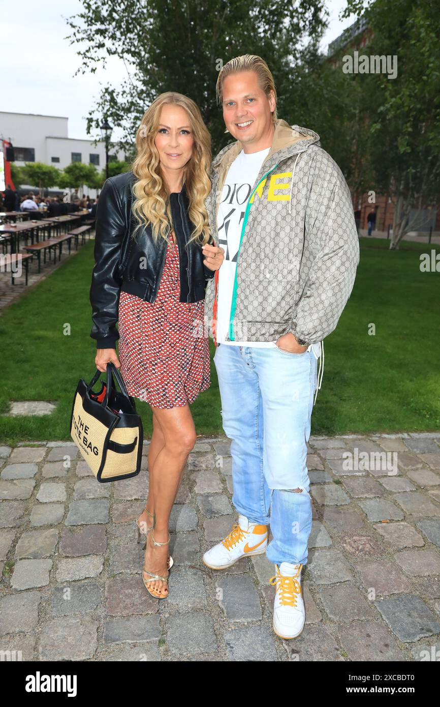 Jenny Elvers und Benjamin C. Wenzel aka Goldjunge bei der Ankunft zum ...